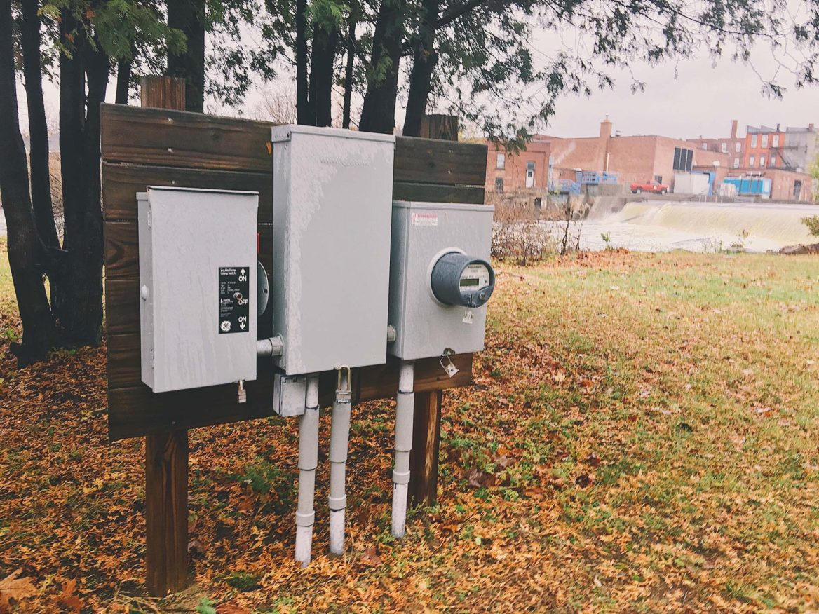 NEMA 3R Outdoor UPS - Falcon UPS
