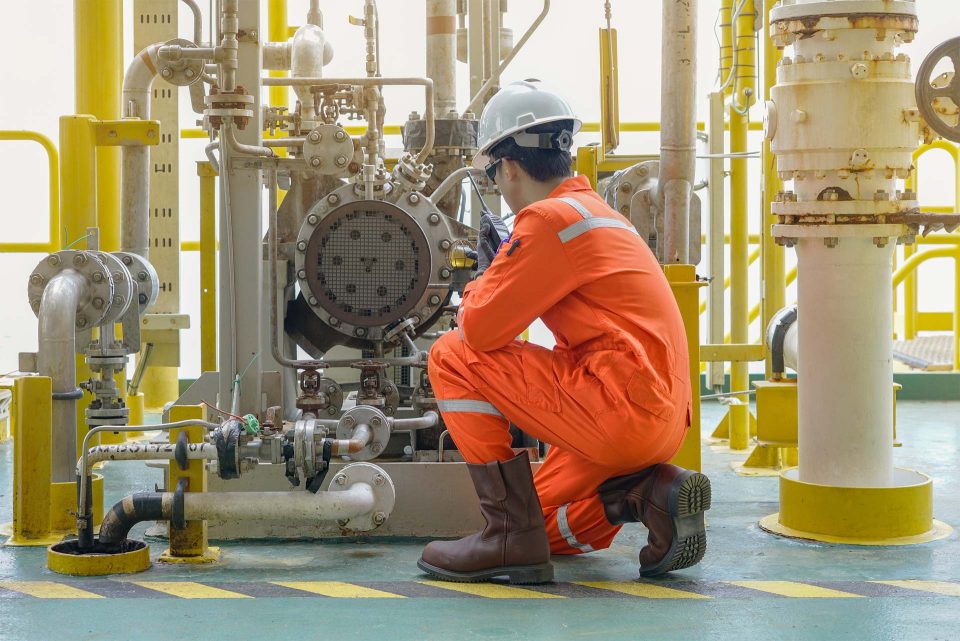Oil And Gas - Falcon UPS